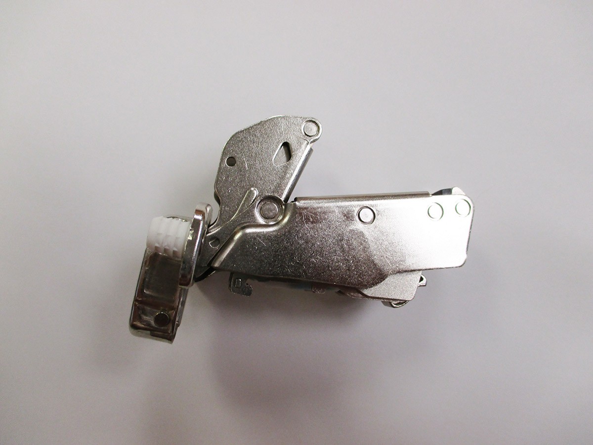 Sensys 8657i Full Overlay Soft Close Hinge, Part #: 9099561 (Hettich)