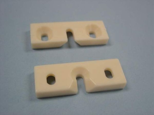 Smart Clips (University Plastics) for laminate back splashes