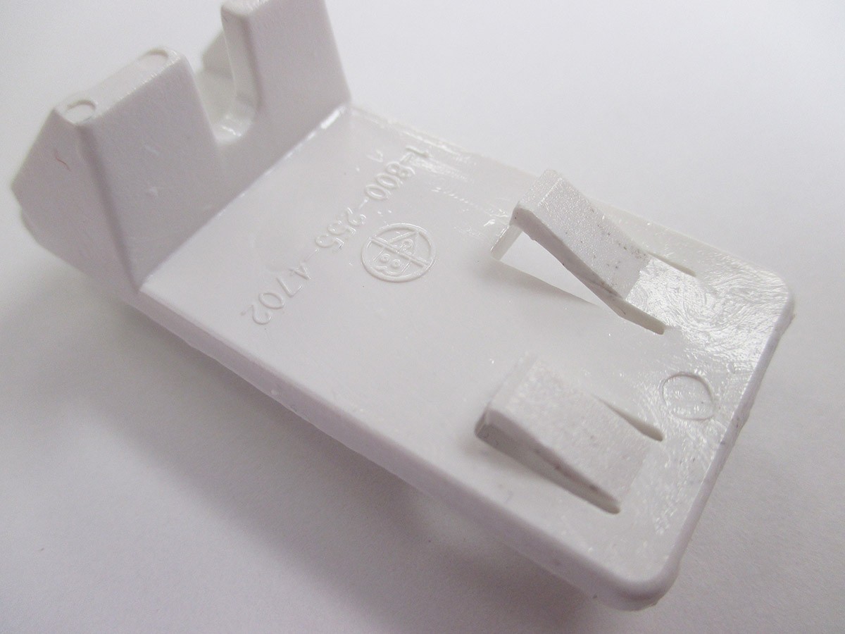 Heavy Duty Locking Shelf Support, Double Pin (White), 3220WH-32 ...